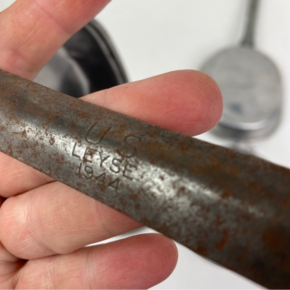 Dining | Vintage Us Army Mess Kits Wwii Era Leyse 1944 Agm Co 1945 ...